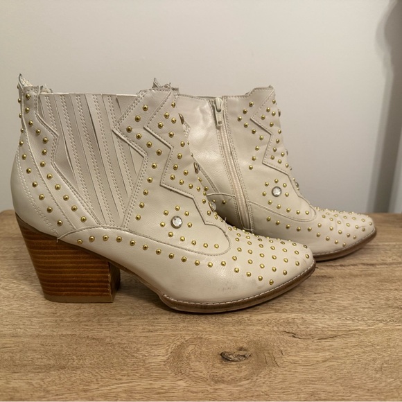 Coconuts by Matisse | Shoes | Coconuts By Matisse Studded Ivory Ankle ...